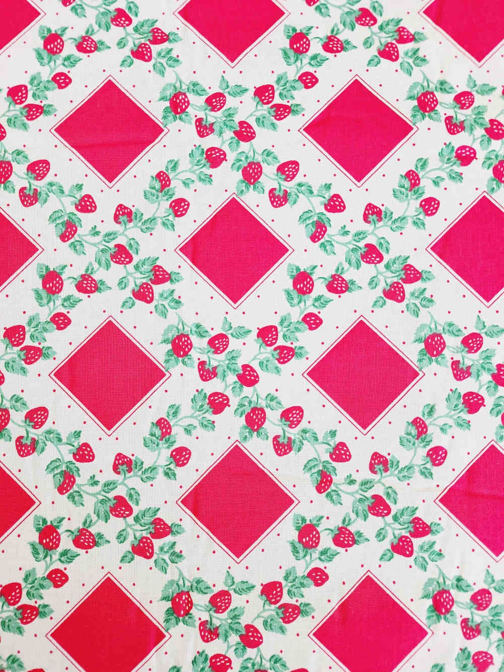 Printed Poly Cotton – Strawberries | Curtain Dream