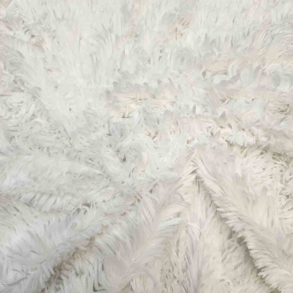 Mustela Shaggy Fur – White | Curtain Dream