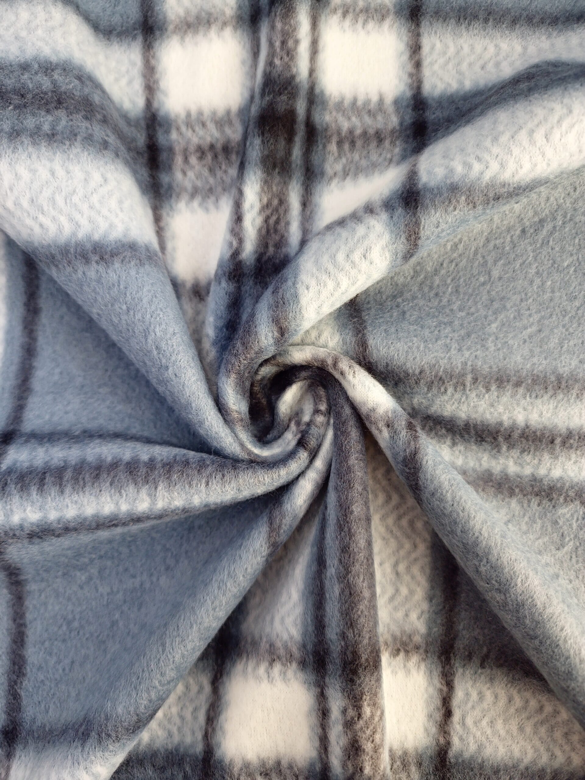 Polar Fleece – Check | Curtain Dream
